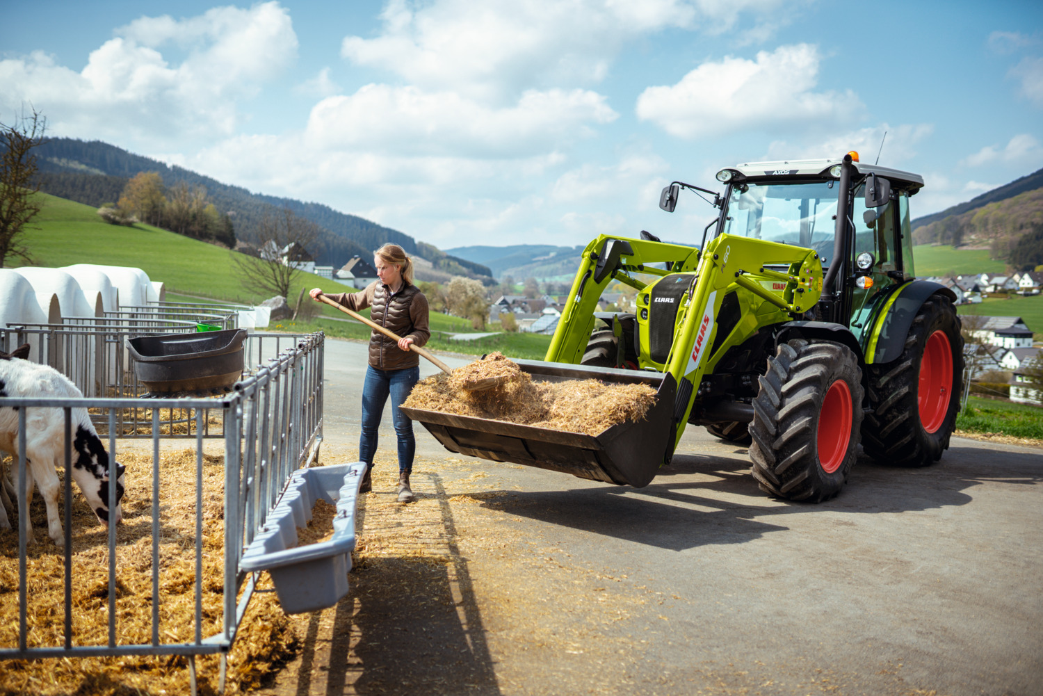 CLAAS | AXOS 240-230